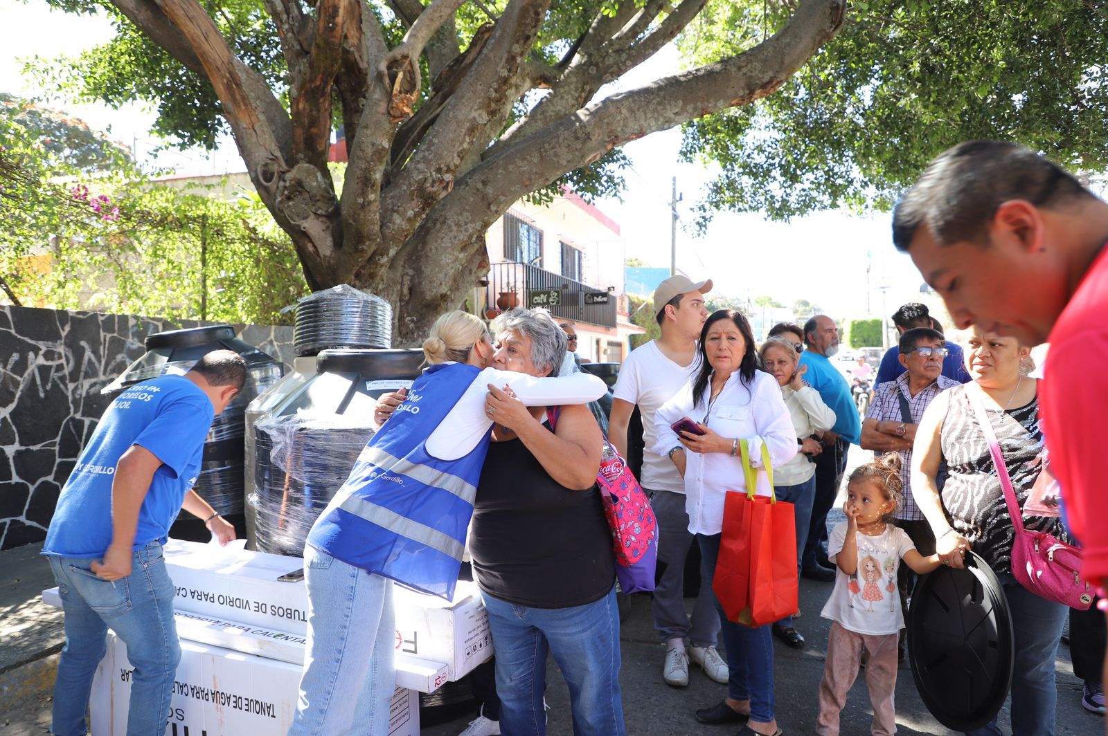 Andy Gordillo, diputada comprometida, gestionando ayuda para mejorar ...